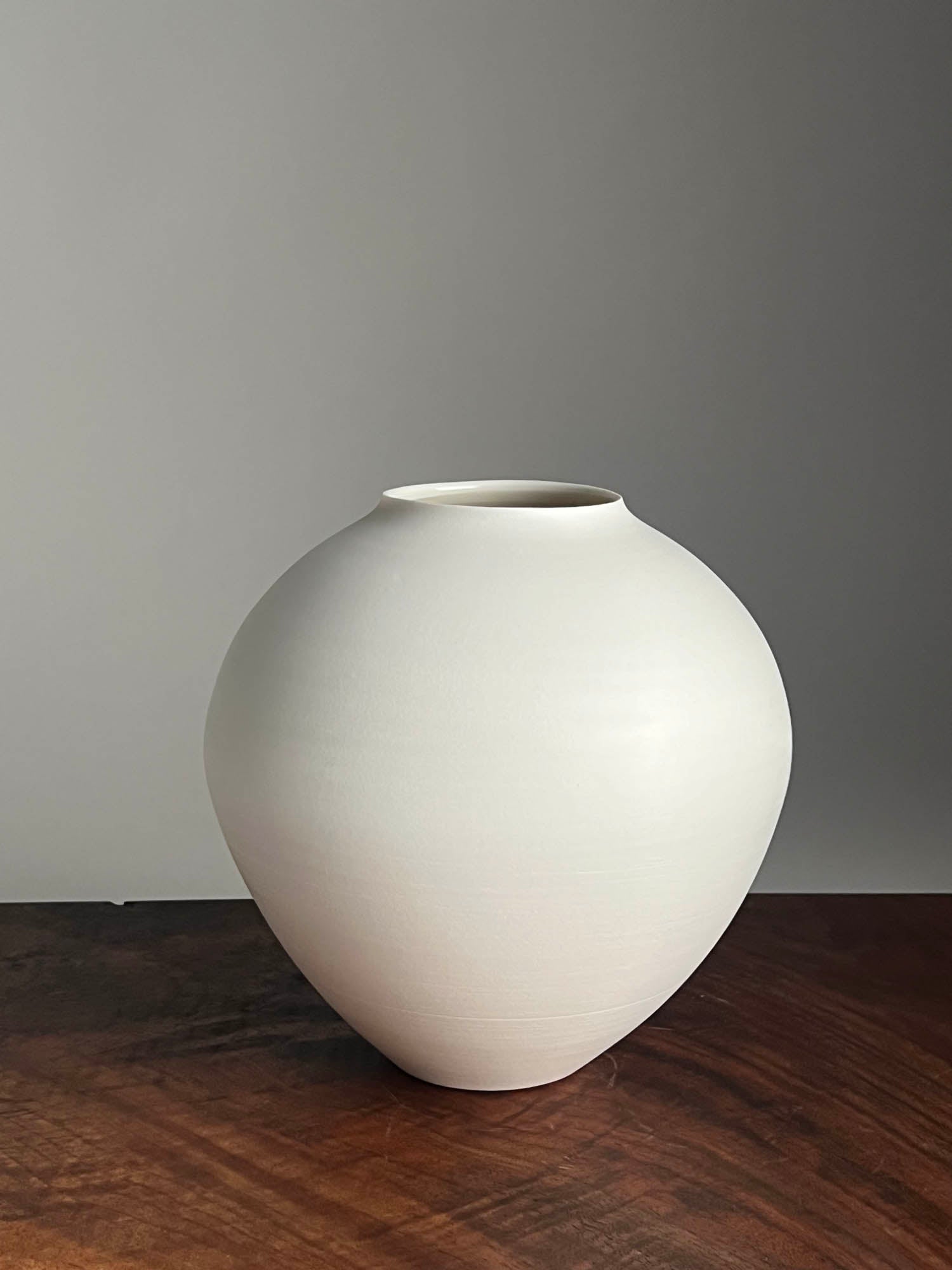Porcelain Vessel 01 by Lilith Rockett | Handcrafted at Trove