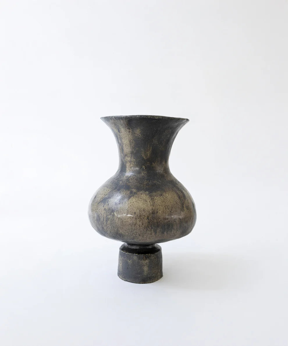 Pelike Obsidian by Canoa Lab | Handcrafted at Trove